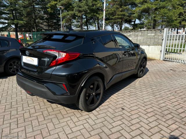 Toyota c-hr 1.8 hybrid e-cvt business