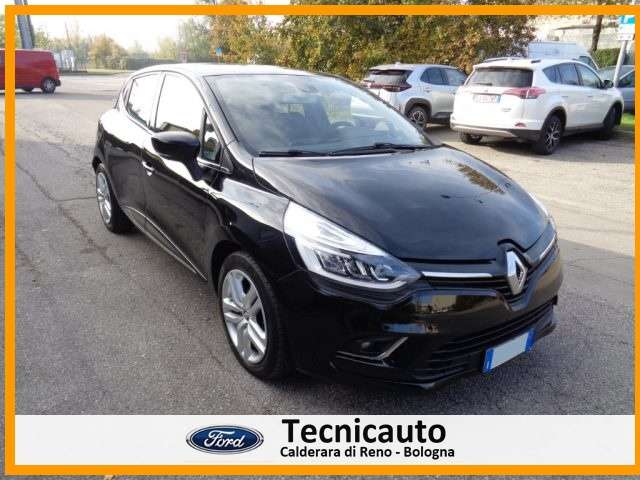 Renault CliodCi 8V 90 CV 5 porte Moschino *OK NEOPATENTATO*