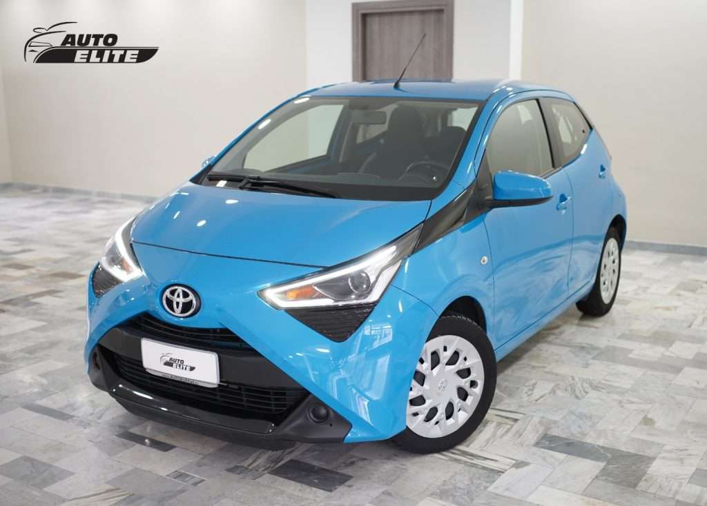 Toyota AygoConnect 1.0 VVT-i 72CV 5 porte x-business