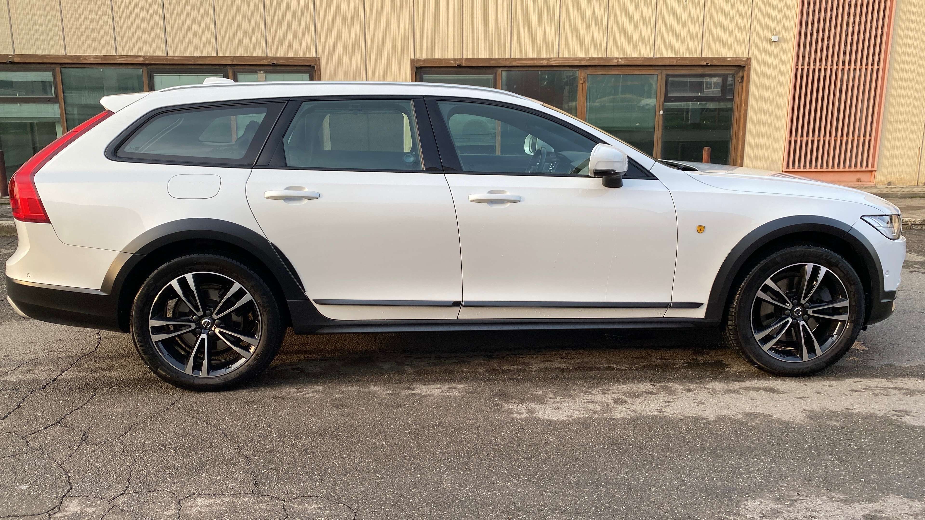 Volvo V90 Cross CountryV90 Cross Country 2.0 d5 awd geartronic