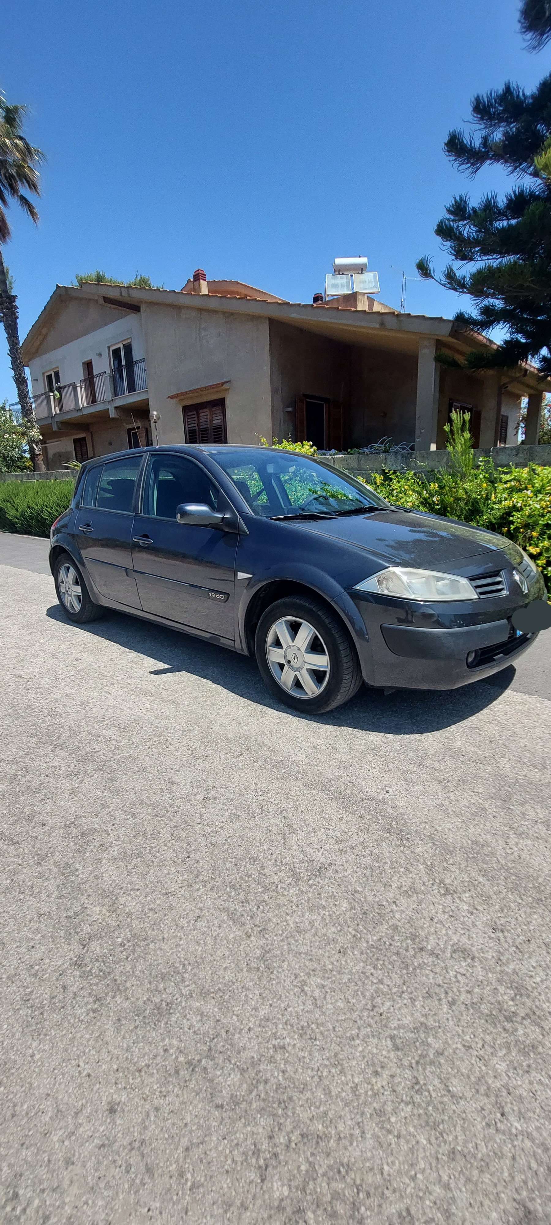 Renault MeganeMegane 5p 1.9 dci Confort Dynamique