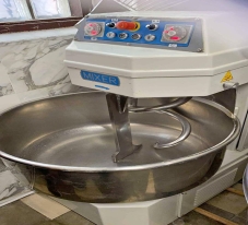 Mixer 80 kg di pasta con timer