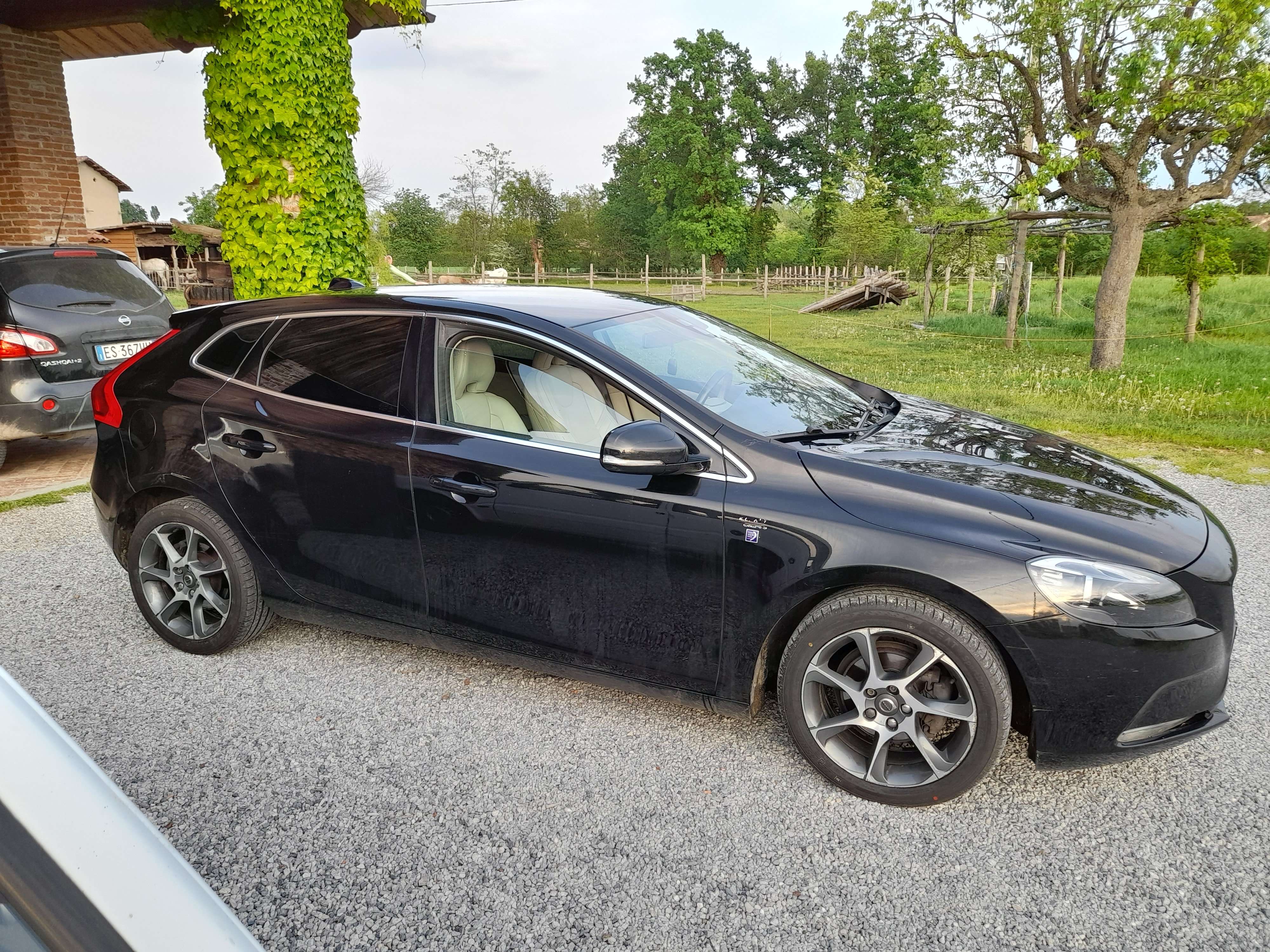 Volvo V40 Cross CountryV40 Cross Country 2.0 d3 Ocean Race