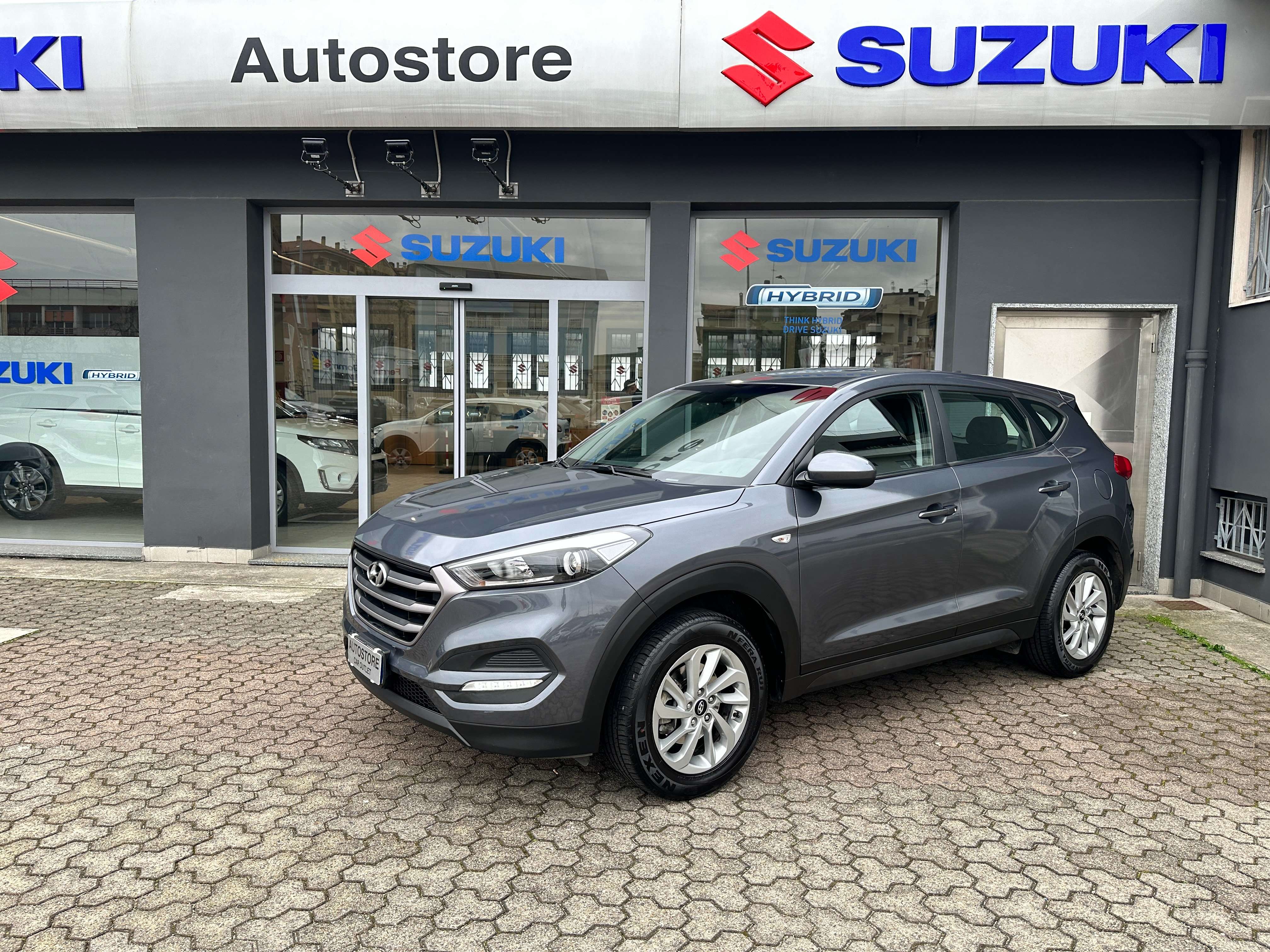 Hyundai TUCSONTucson 1.6 BENZINA 132CV gdi Comfort 2wd