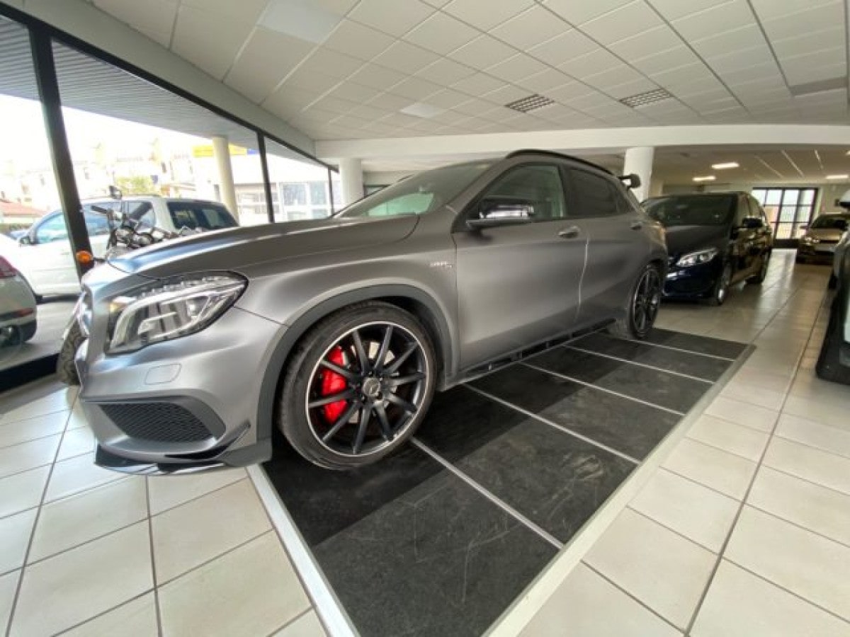 MERCEDES GLA (X156) GLA 45 AMG 4Matic