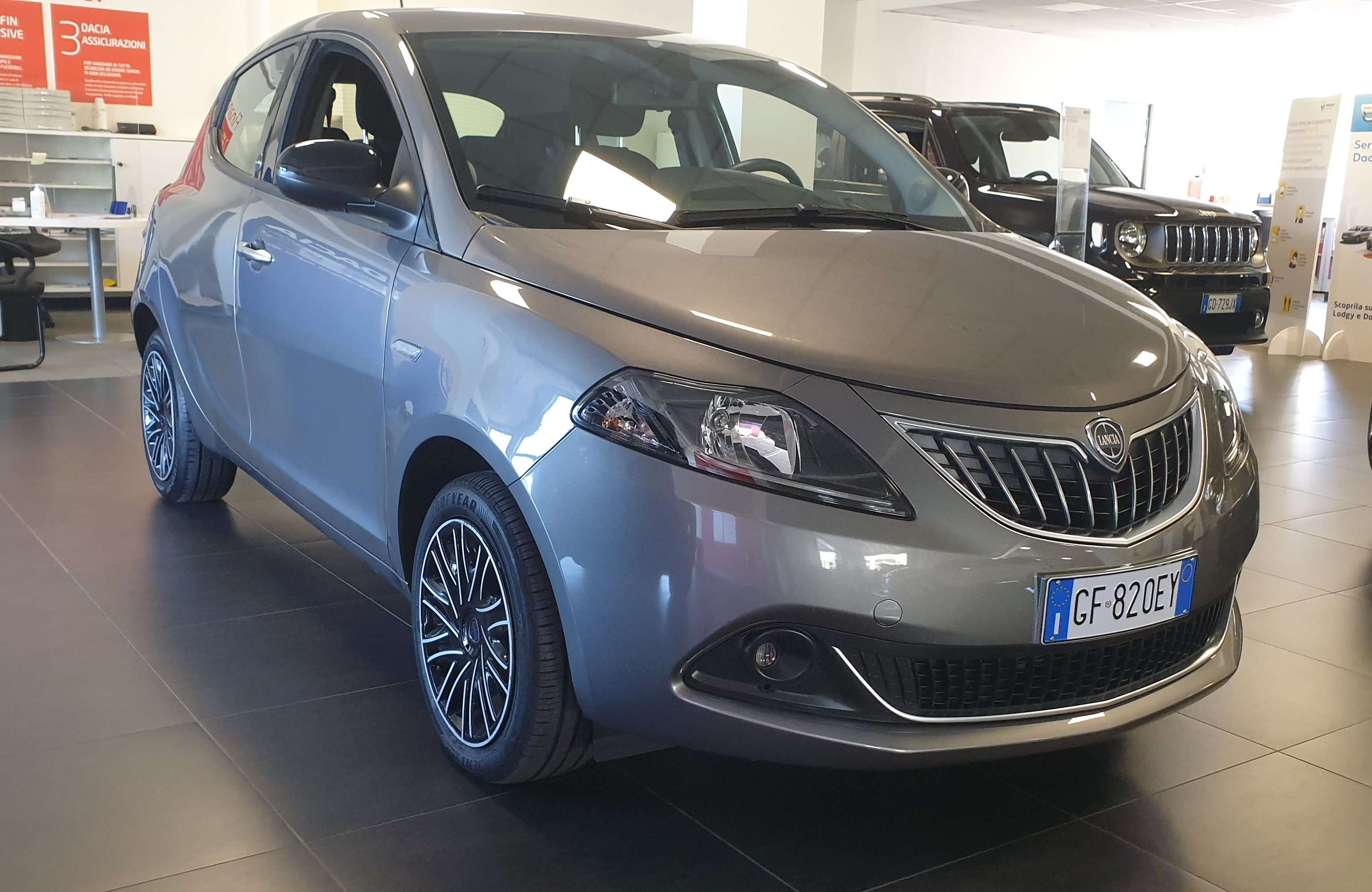 Lancia YpsilonYpsilon 1.0 firefly hybrid Gold s