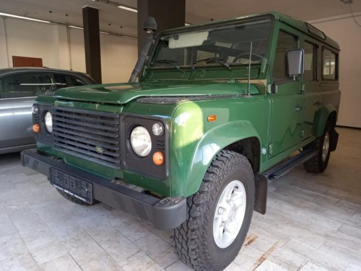 LAND ROVER Defender Defender 110 2.5 Td5 cat Station Wagon