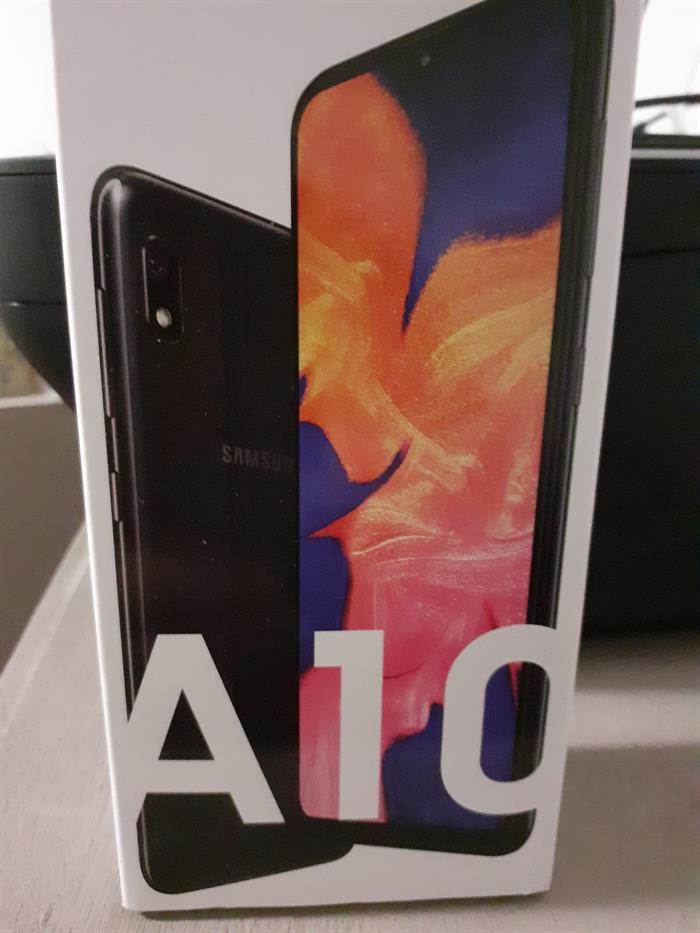 SAMSUNG GALAXY A10