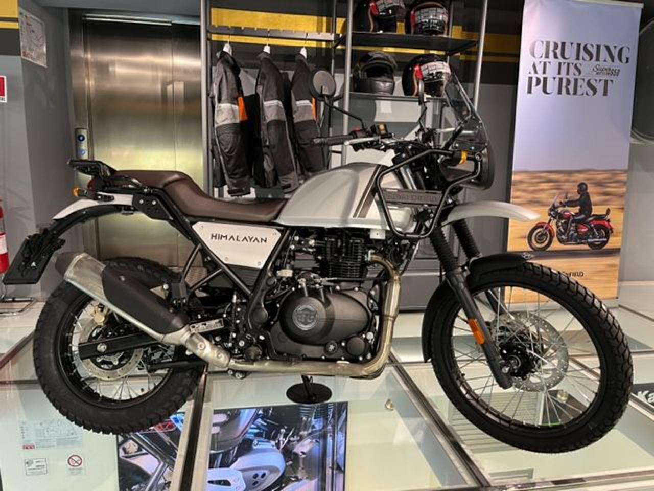 Royal Enfield Himalayan 400 Silver