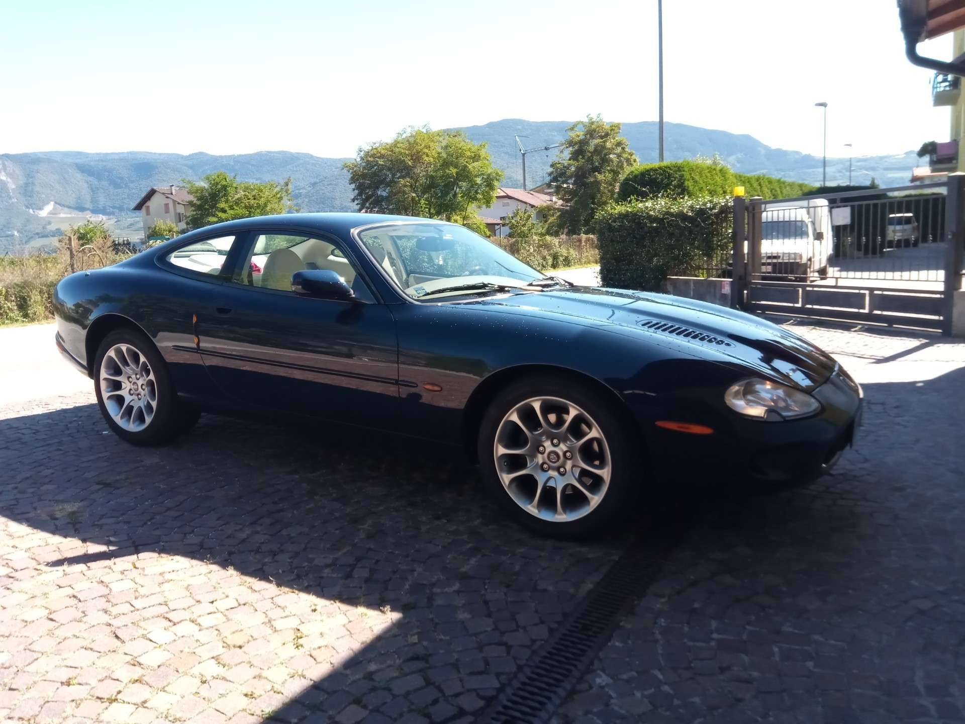 Jaguar XKRCoupe 4.0