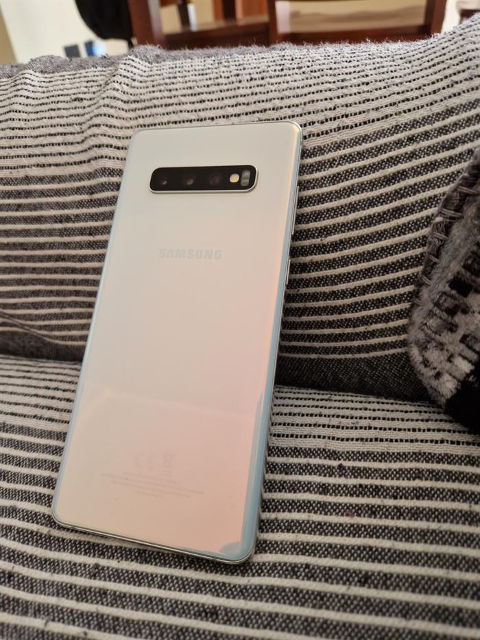 SAMSUNG S10 PLUS PIU' CUFFIE GALAXY BUDS PRO