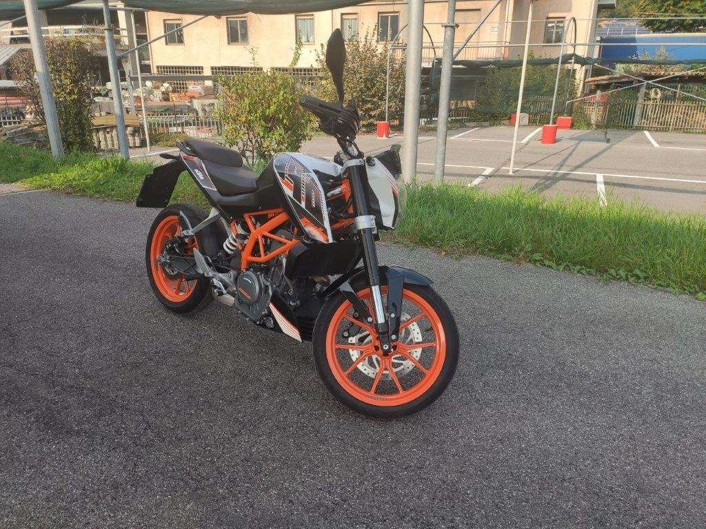 KTM 390 Duke