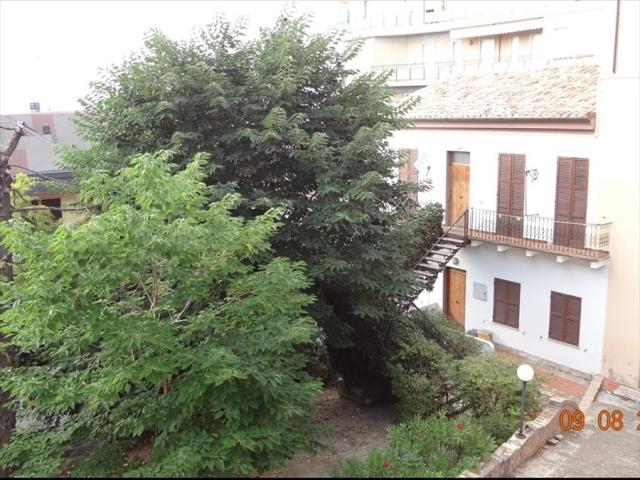 Casa indipendente in vendita a chieti grande albergo abruzzo