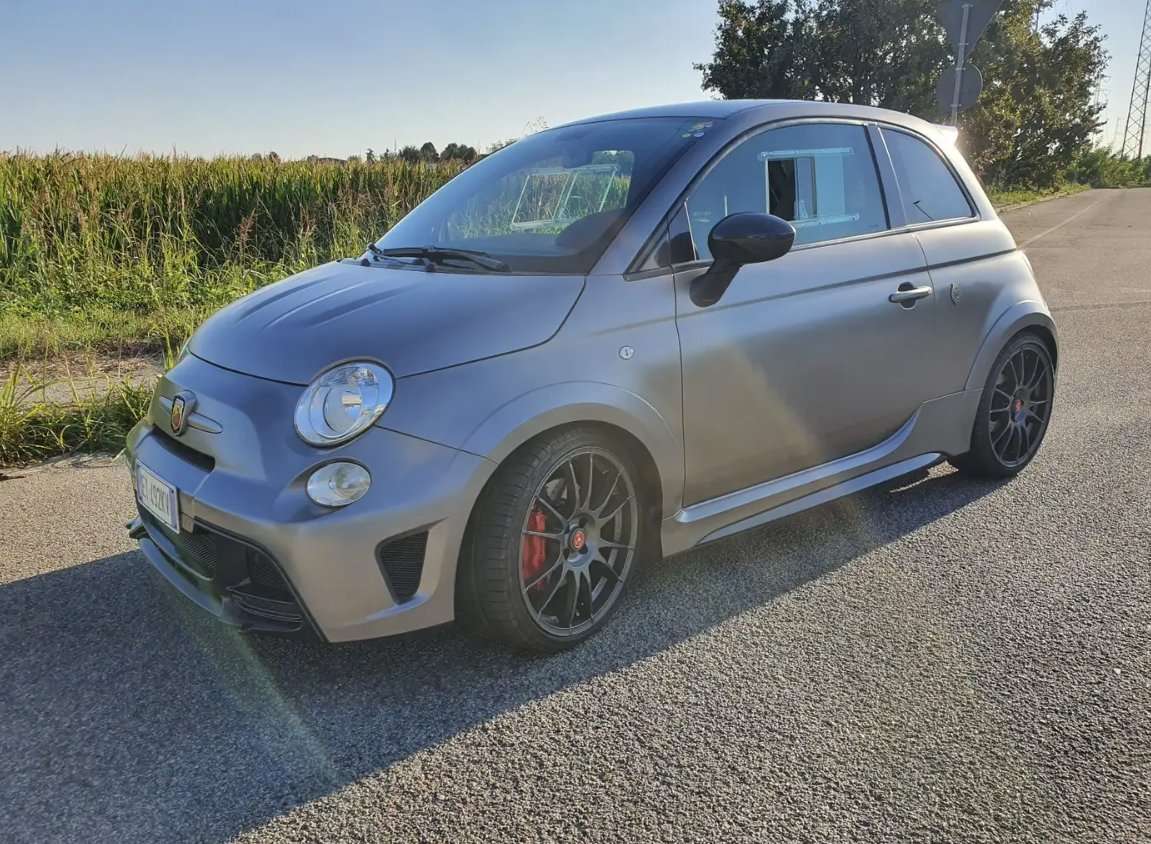 Abarth 695695 1.4 16v t. t-jet biposto 190cv