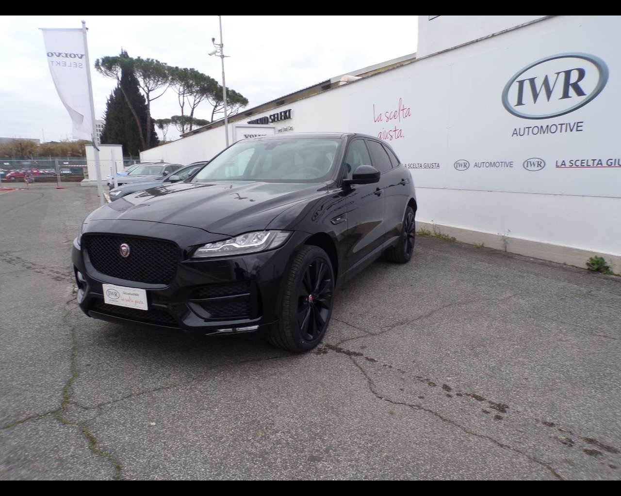 Jaguar F-Pace2.0 I4 D Hi DOHC(AJ200) AWD 5DR SWB R-Sport 240PS