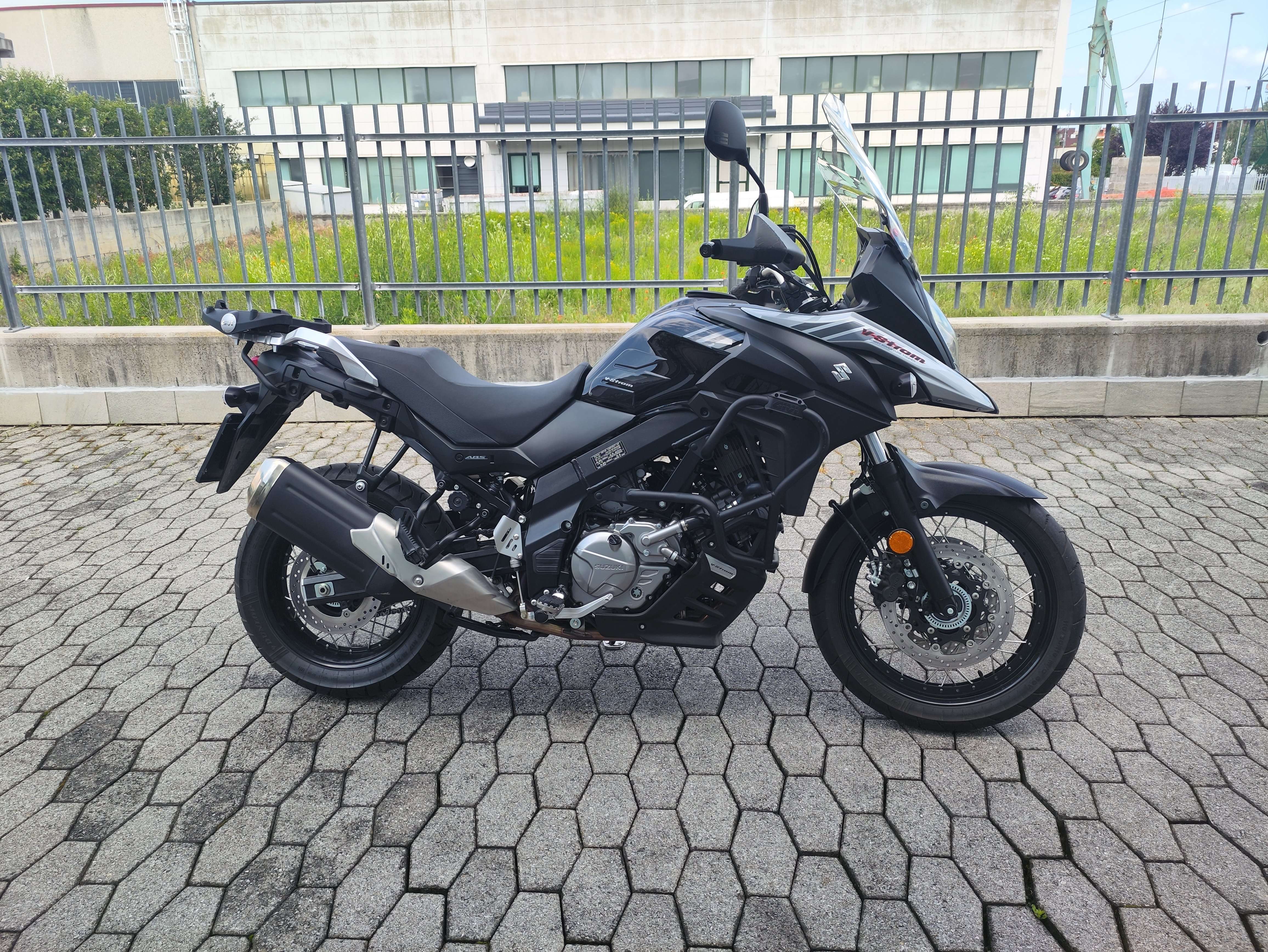 Suzuki V-Strom 650XT ABS