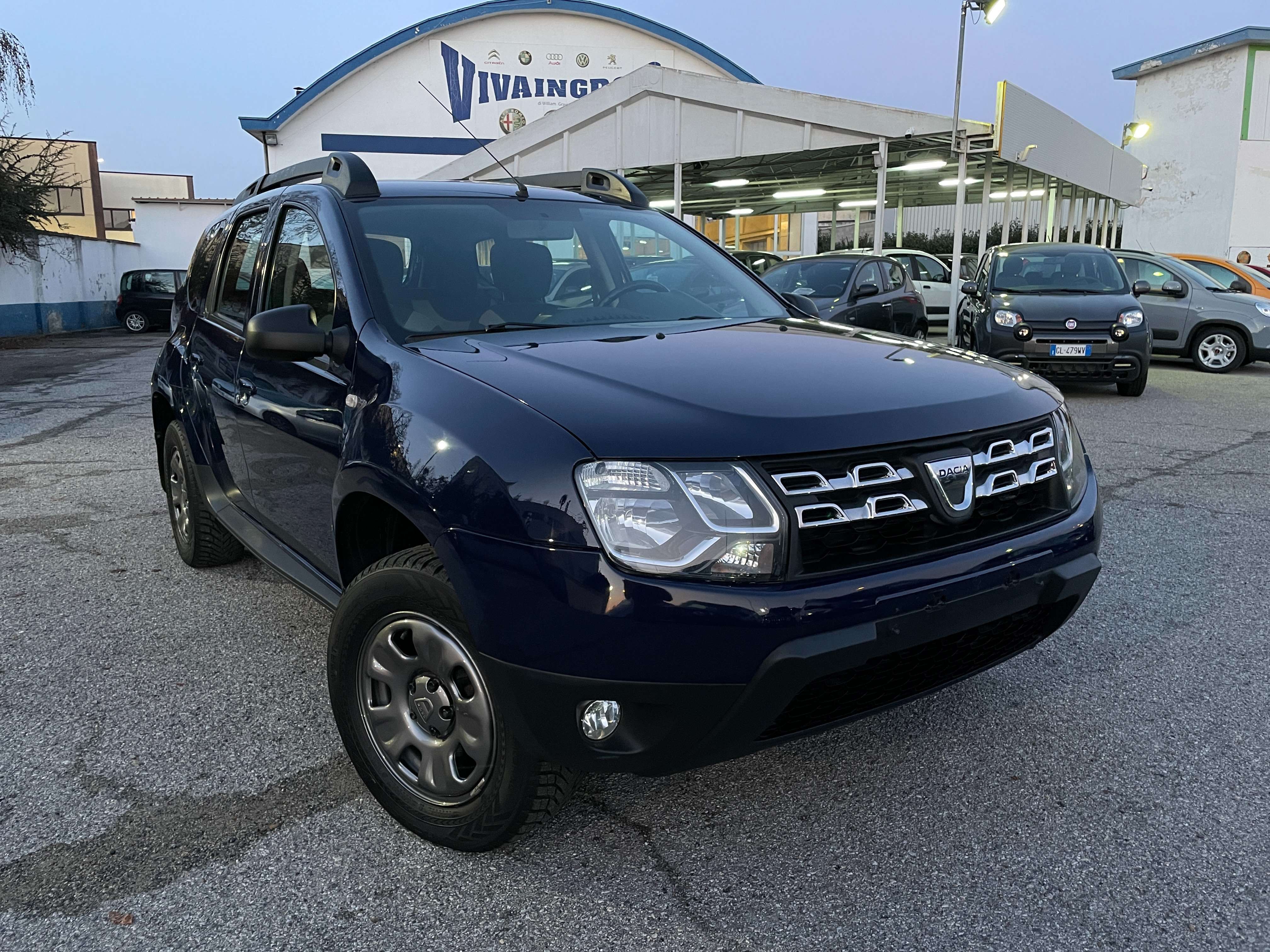 Dacia Duster1.6 Laureate 4x2 S&S 115CV + Navigatore