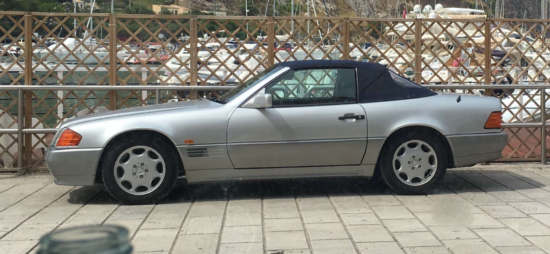 Mercedes-Benz SL 320