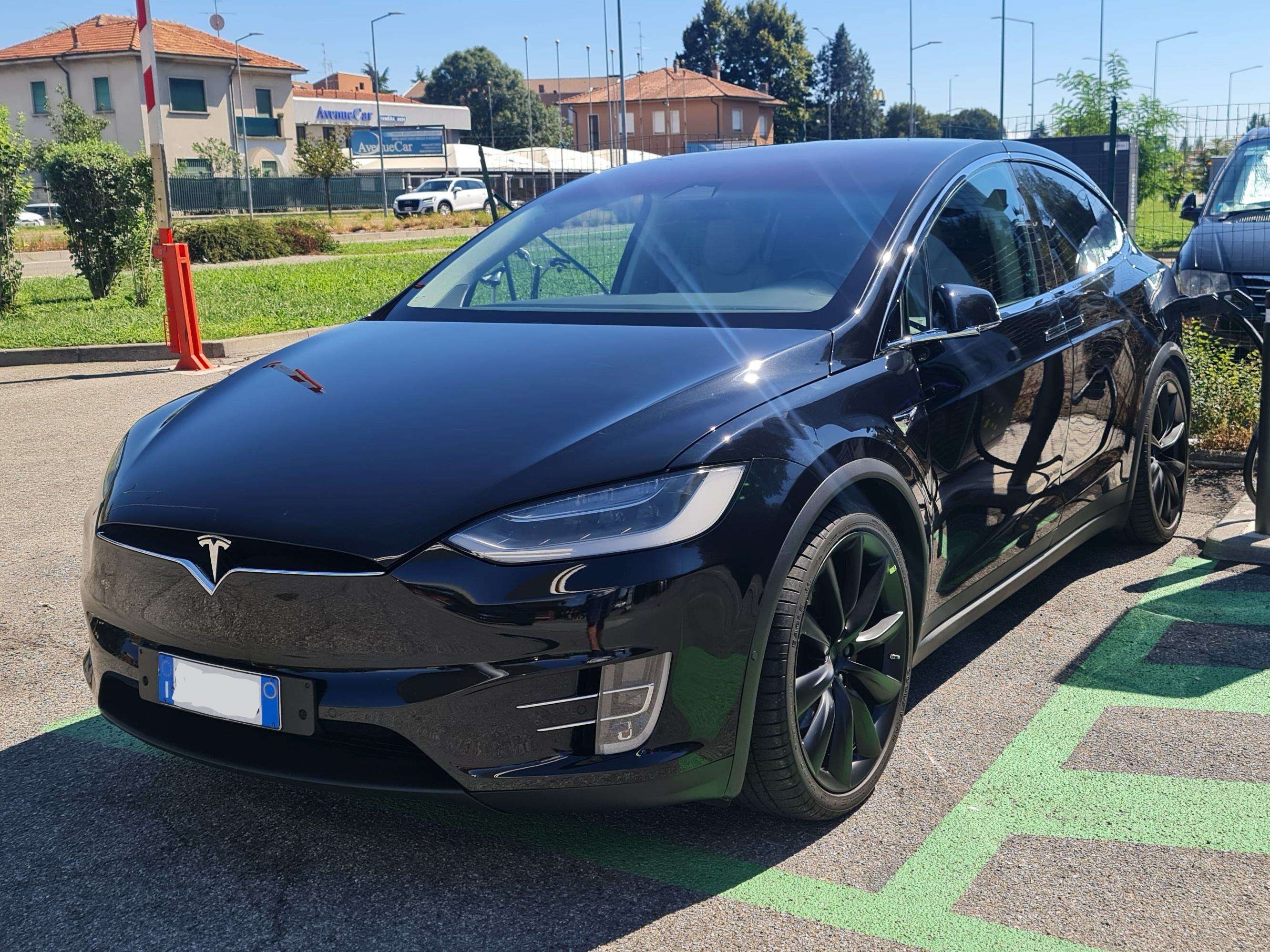 Tesla Model X100D