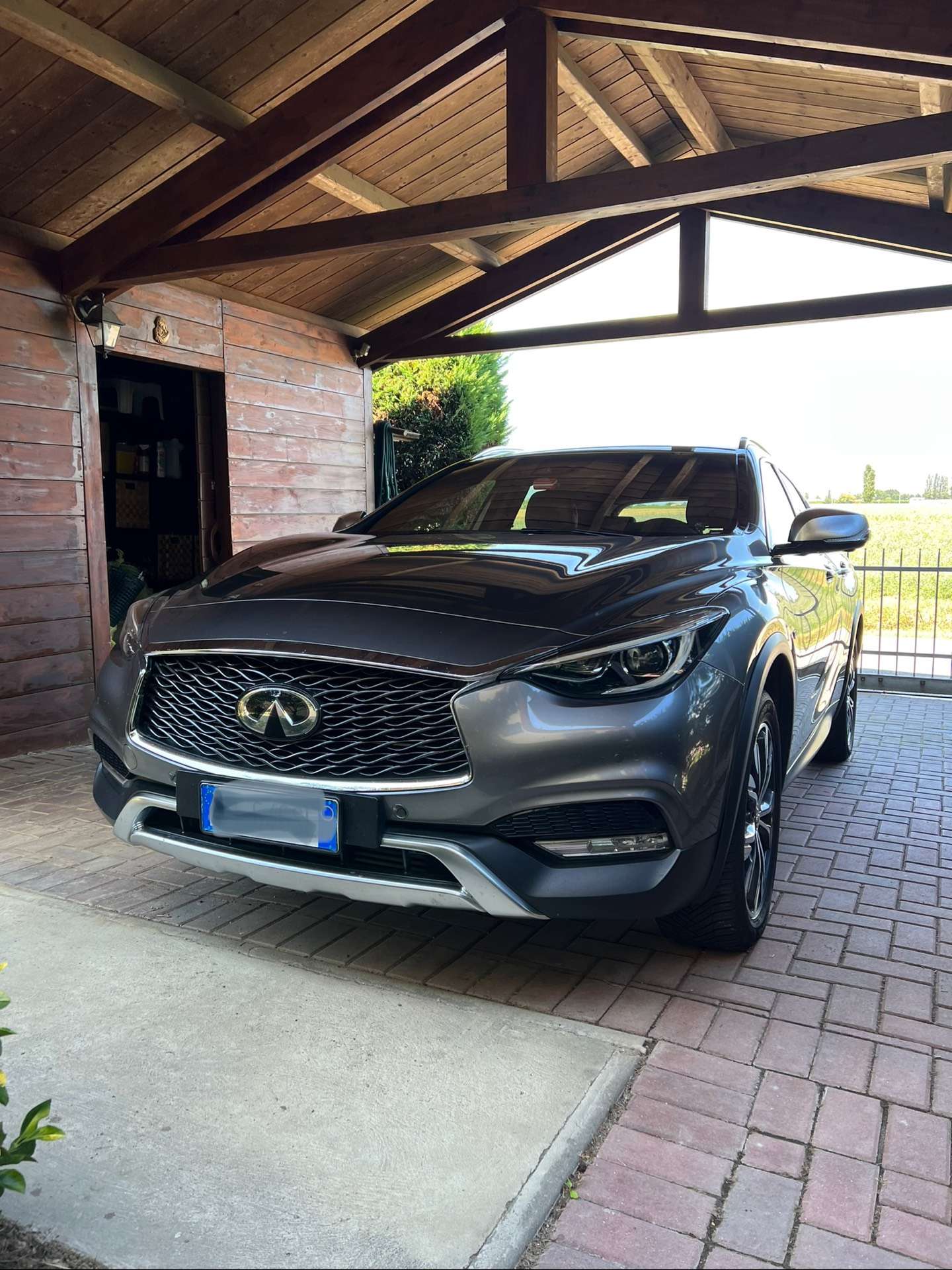 Infiniti QX302.2d Executive awd dct