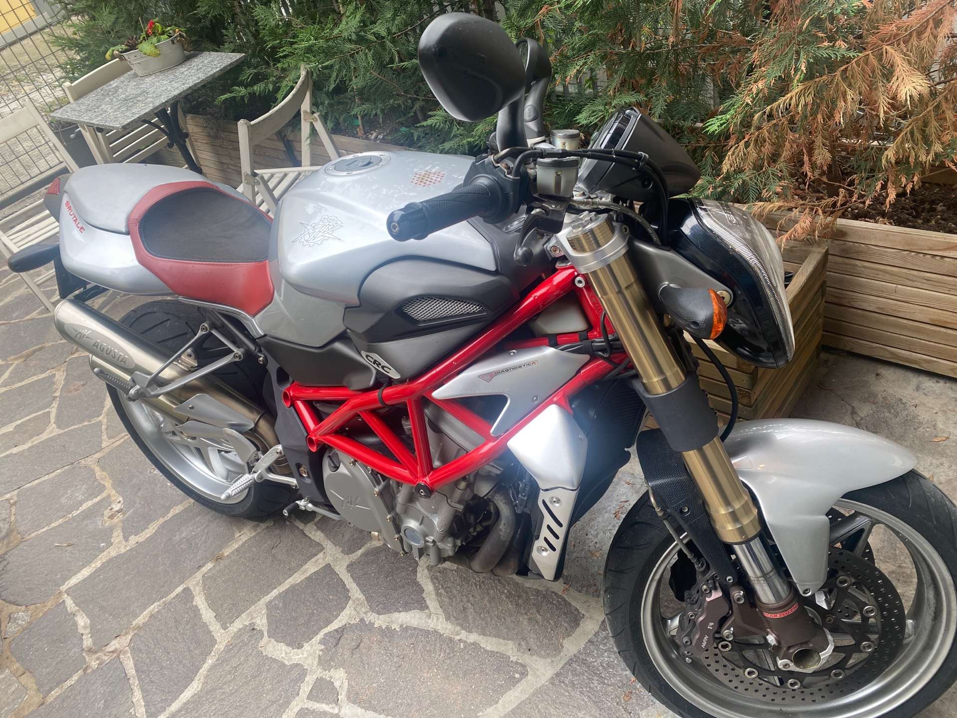 MV Agusta Brutale 750