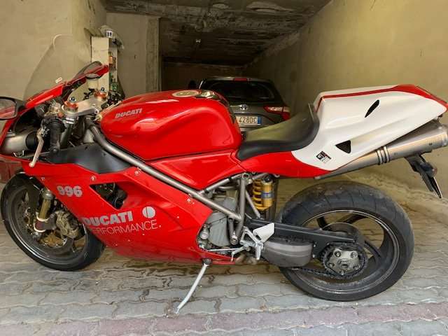 Ducati 996