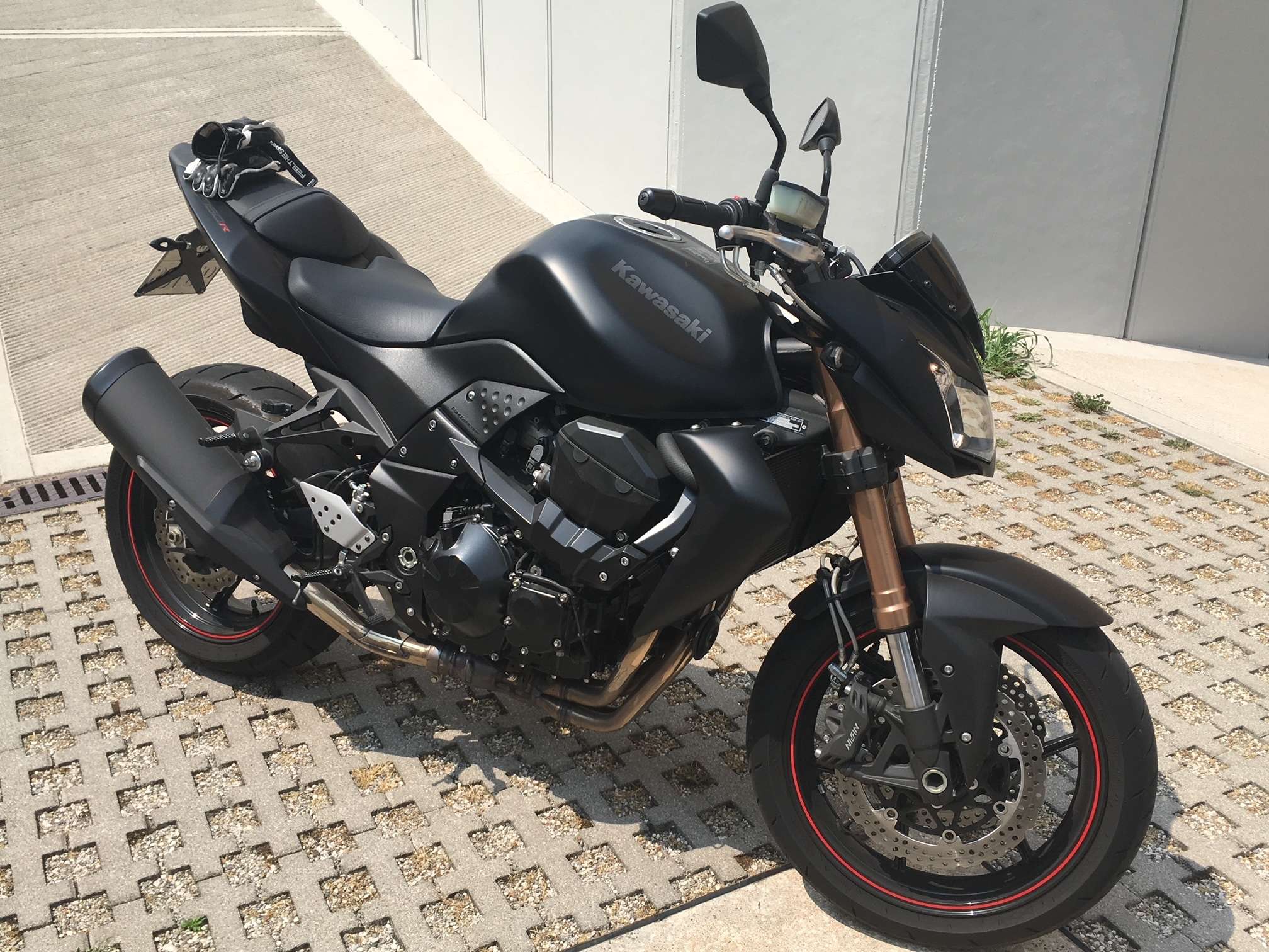 Kawasaki Z 750Versione R