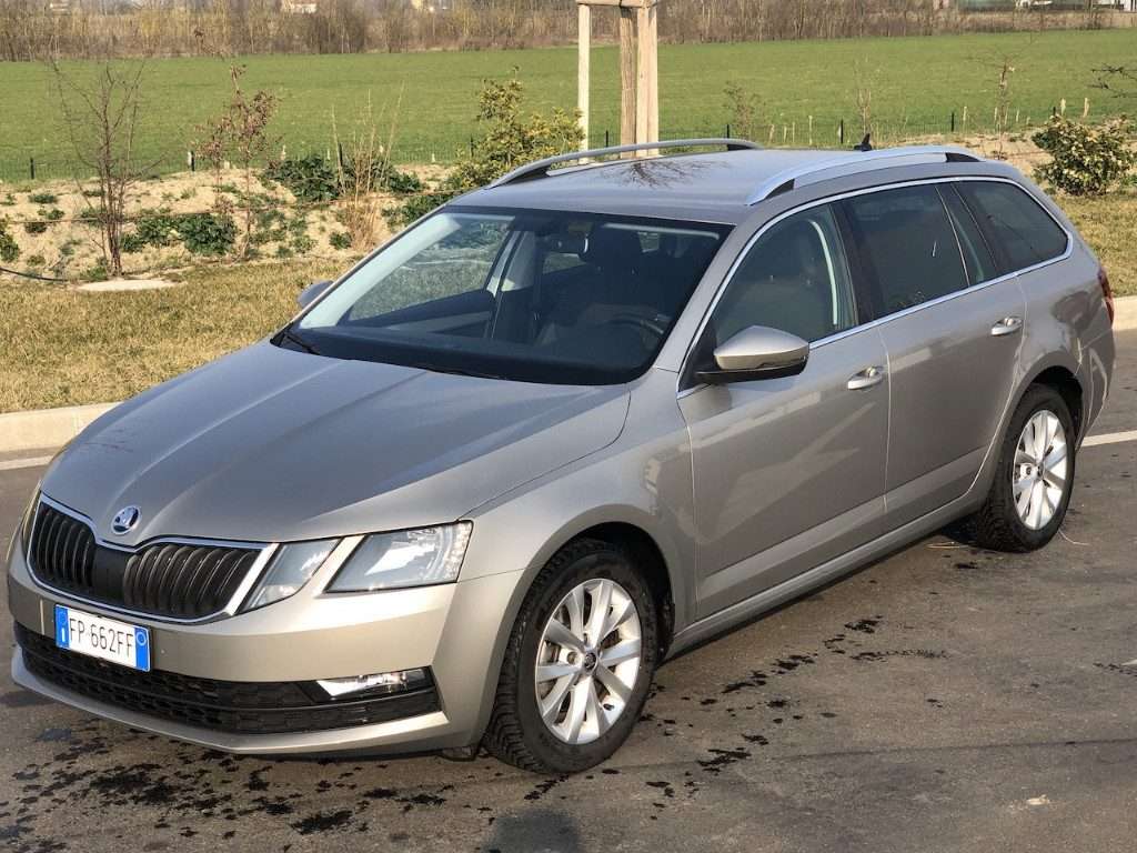 Skoda Octavia1.4 TSI DSG NAVIPLUS+RETROCAMERA G-Tec