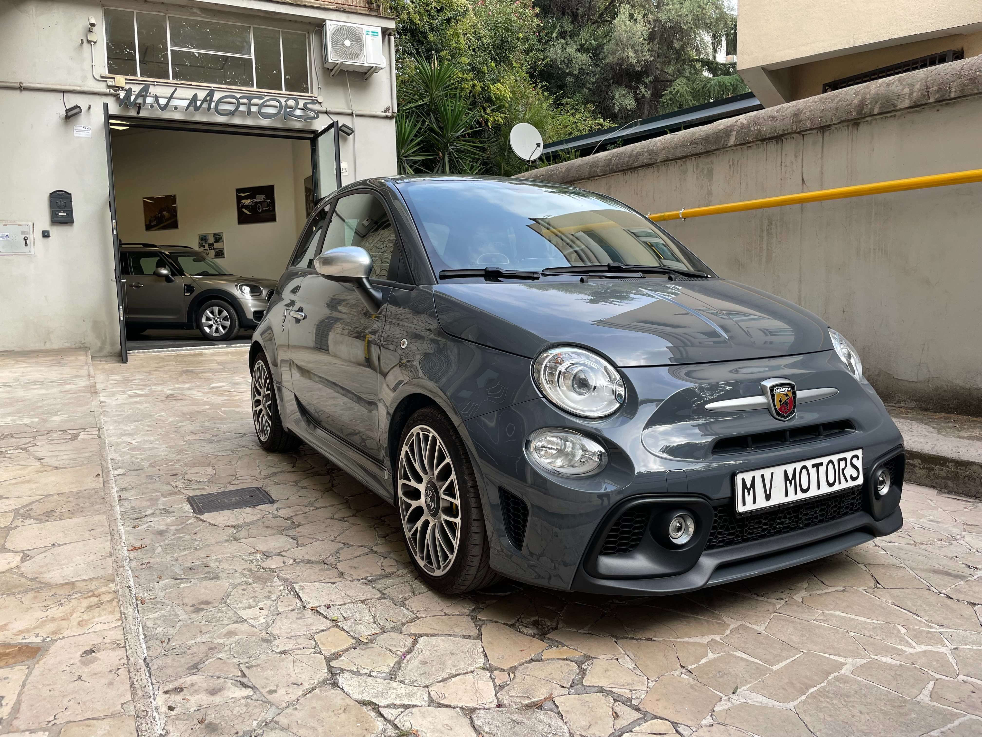 Abarth 595 Turismo1.4 TURBO T-JET NAVI BIXENON PELLE BEATS