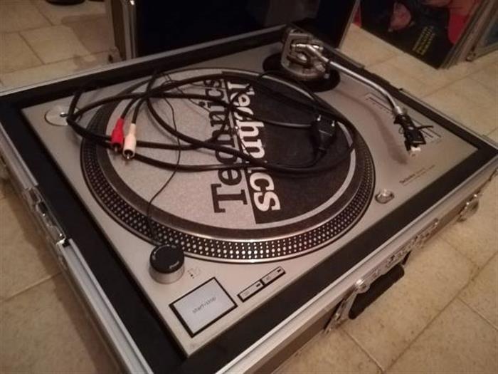 GIRADISCHI TECHNICS AL 1200 MK2