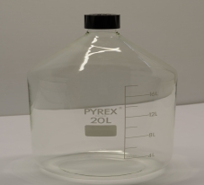 Stock contenitori da laboratorio in Pyrex e polietilene COD: 1272