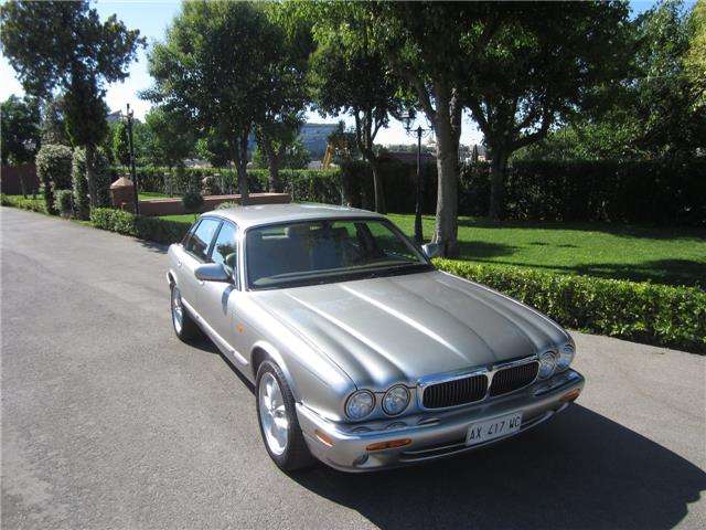 Jaguar XJ88 3.2 V8 Executive