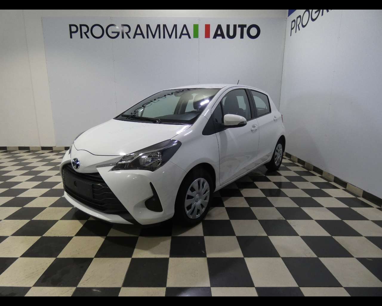 Toyota Yaris5 Porte 1.5 VVT-iE Active