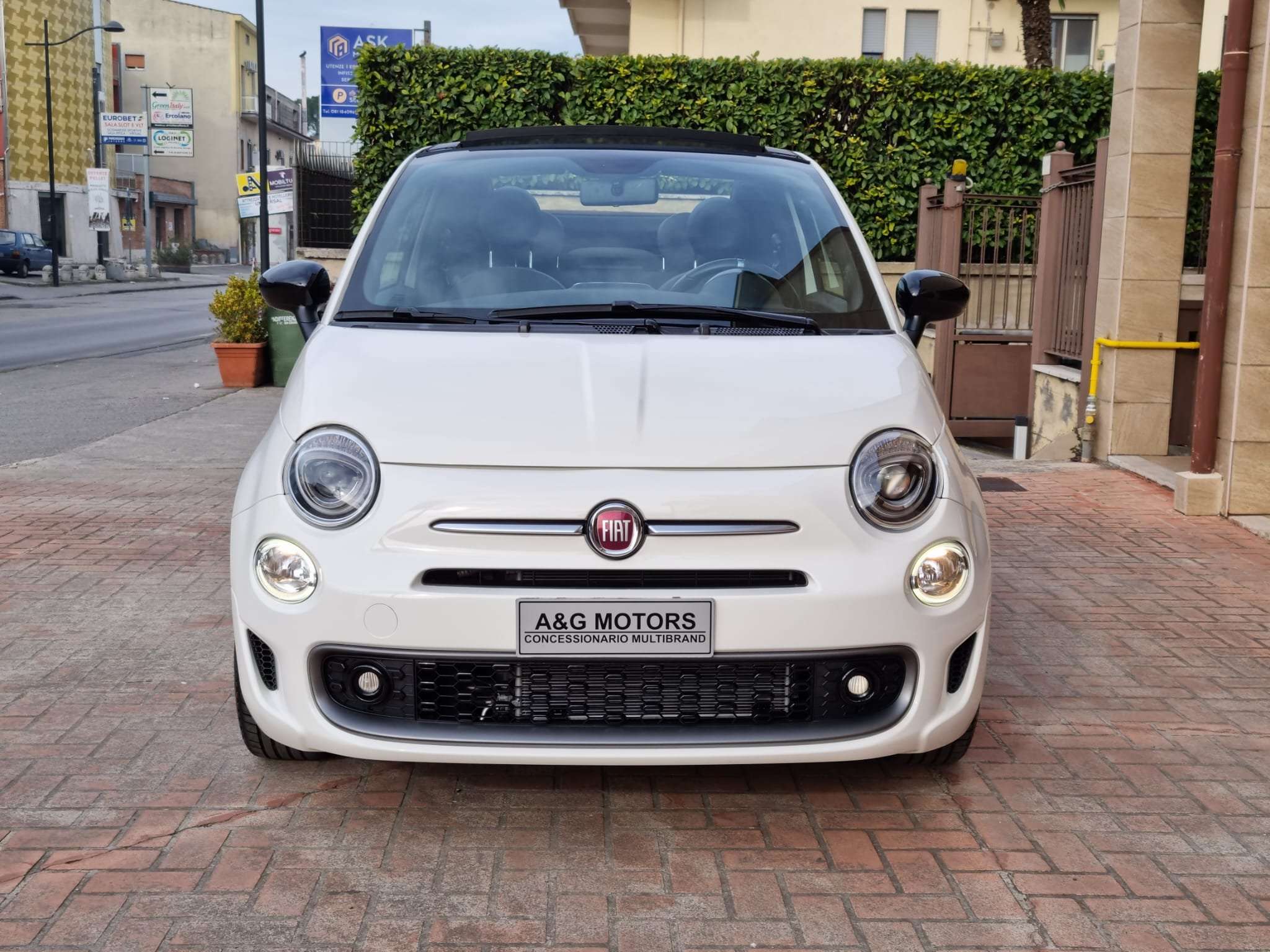 Fiat 500C1.0 hybrid Connect 70cv