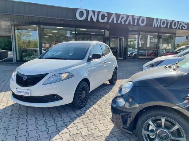 Lancia Ypsilon1.0 FireFly 5 porte S&S Hybrid Silver VARI COLORI