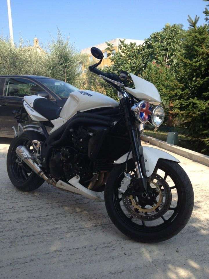 Triumph Speed Triple 1050SE