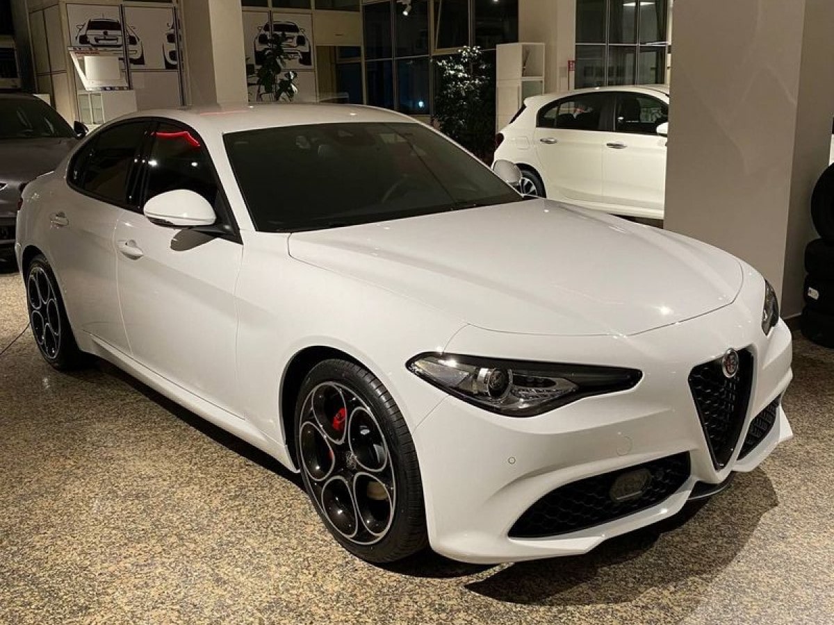 ALFA ROMEO Giulia (2016) Giulia 2.2 Turbodiesel 190 CV AT8 Sprint