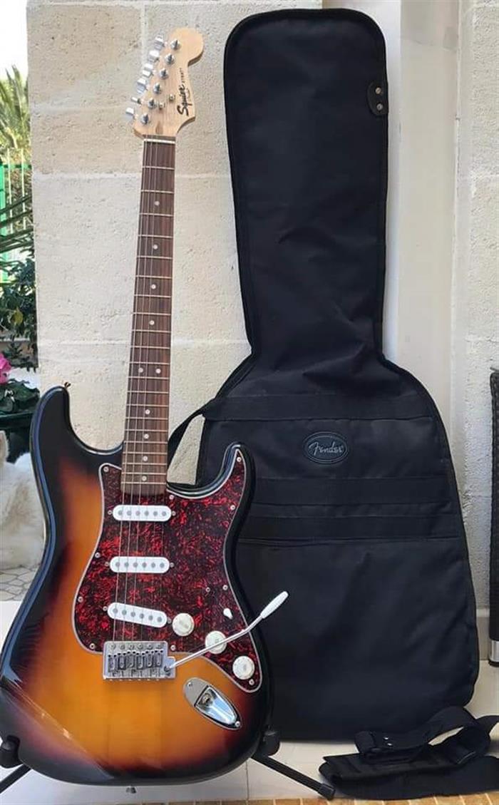 CHITARRA ELETTRICA SQUIER BY FENDER