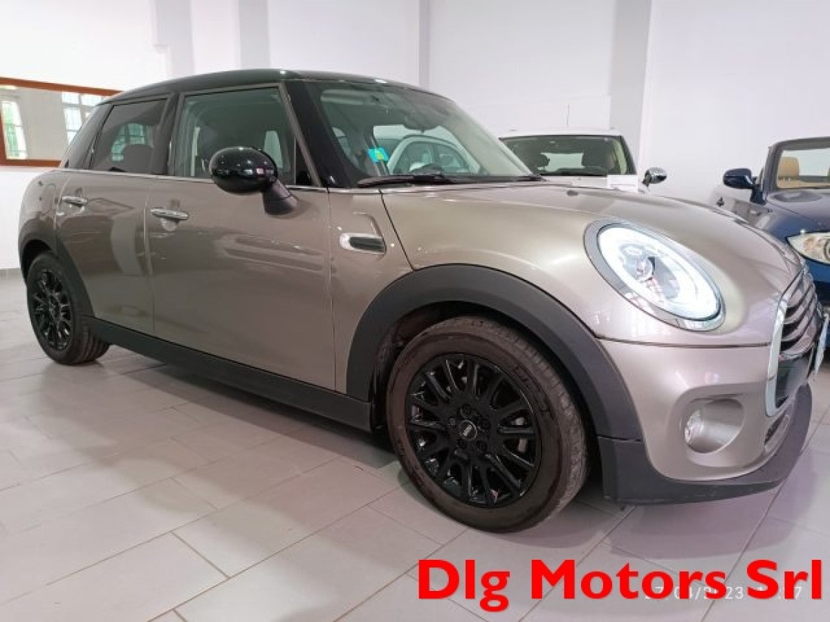 MINI Mini 5 porte (F55) Mini 1.5 Cooper D Hype 5 porte