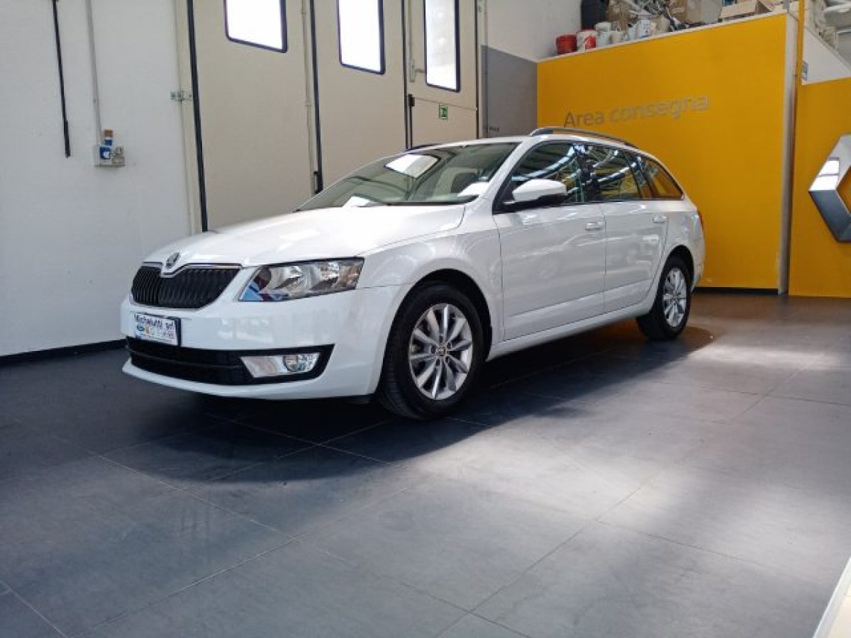 SKODA Octavia 3ª serie Octavia 1.6 TDI CR 115 CV DSG Wagon Executive