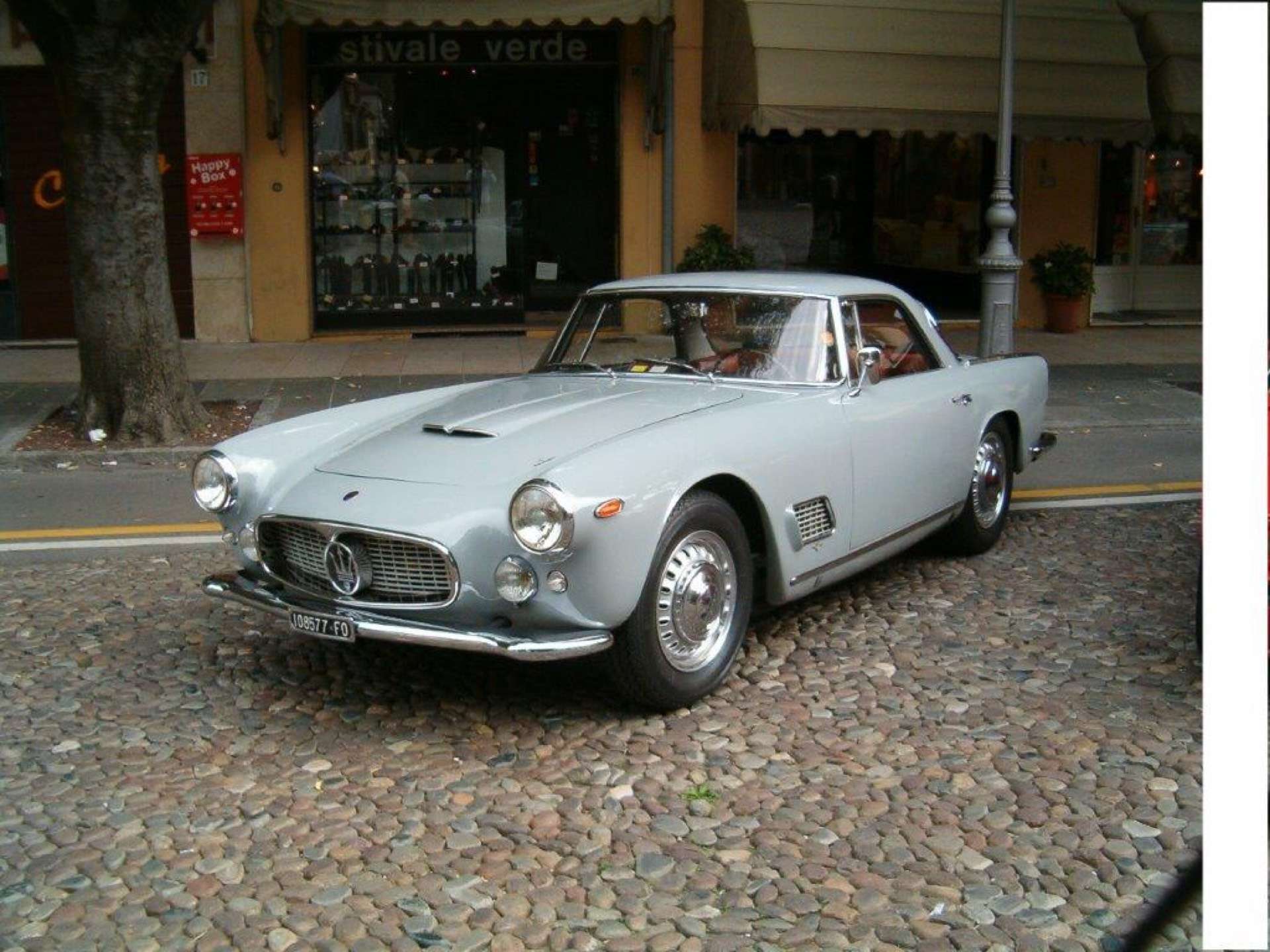 Maserati 3500 Gt carburatori