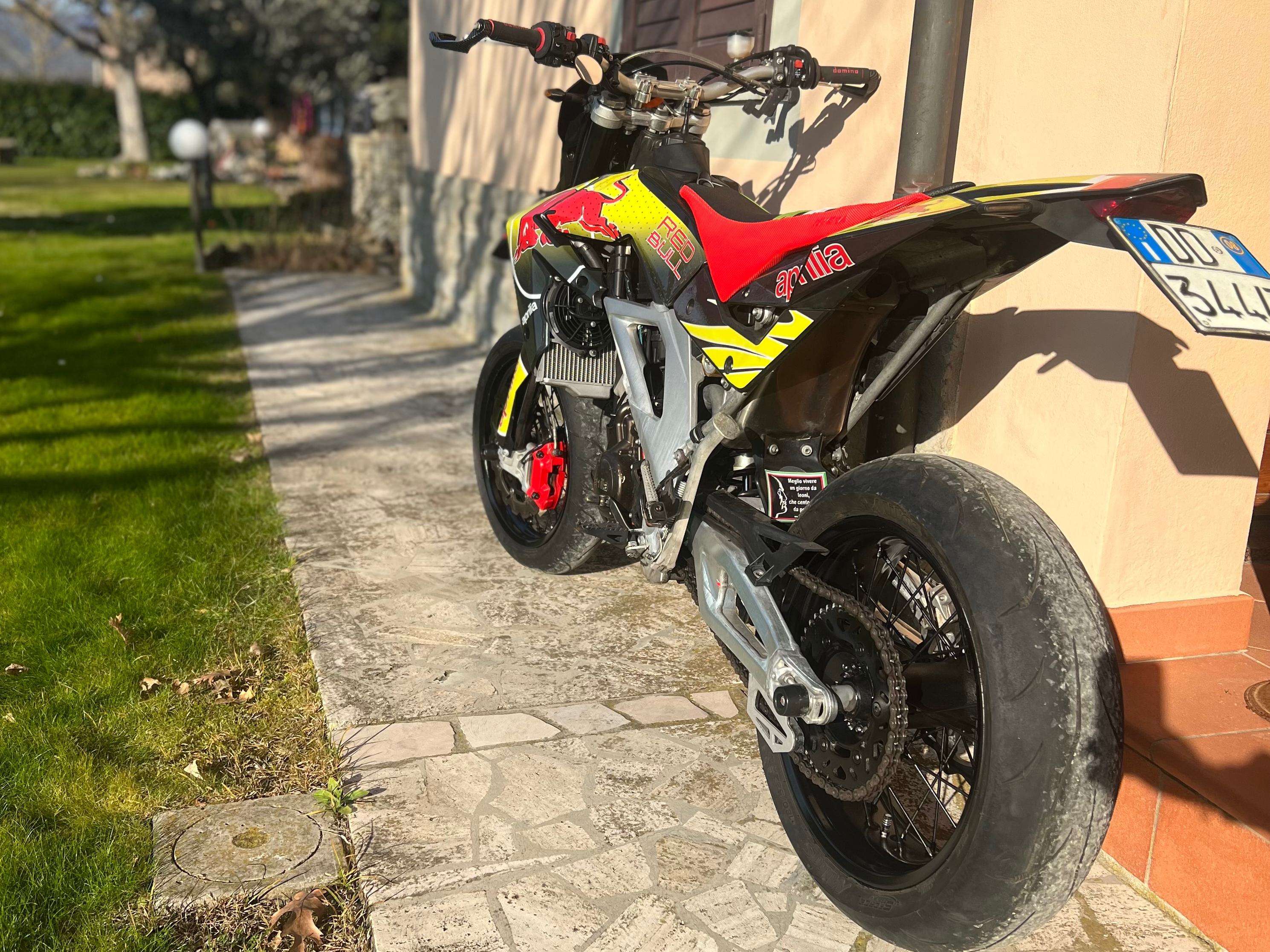 Aprilia SXV 550