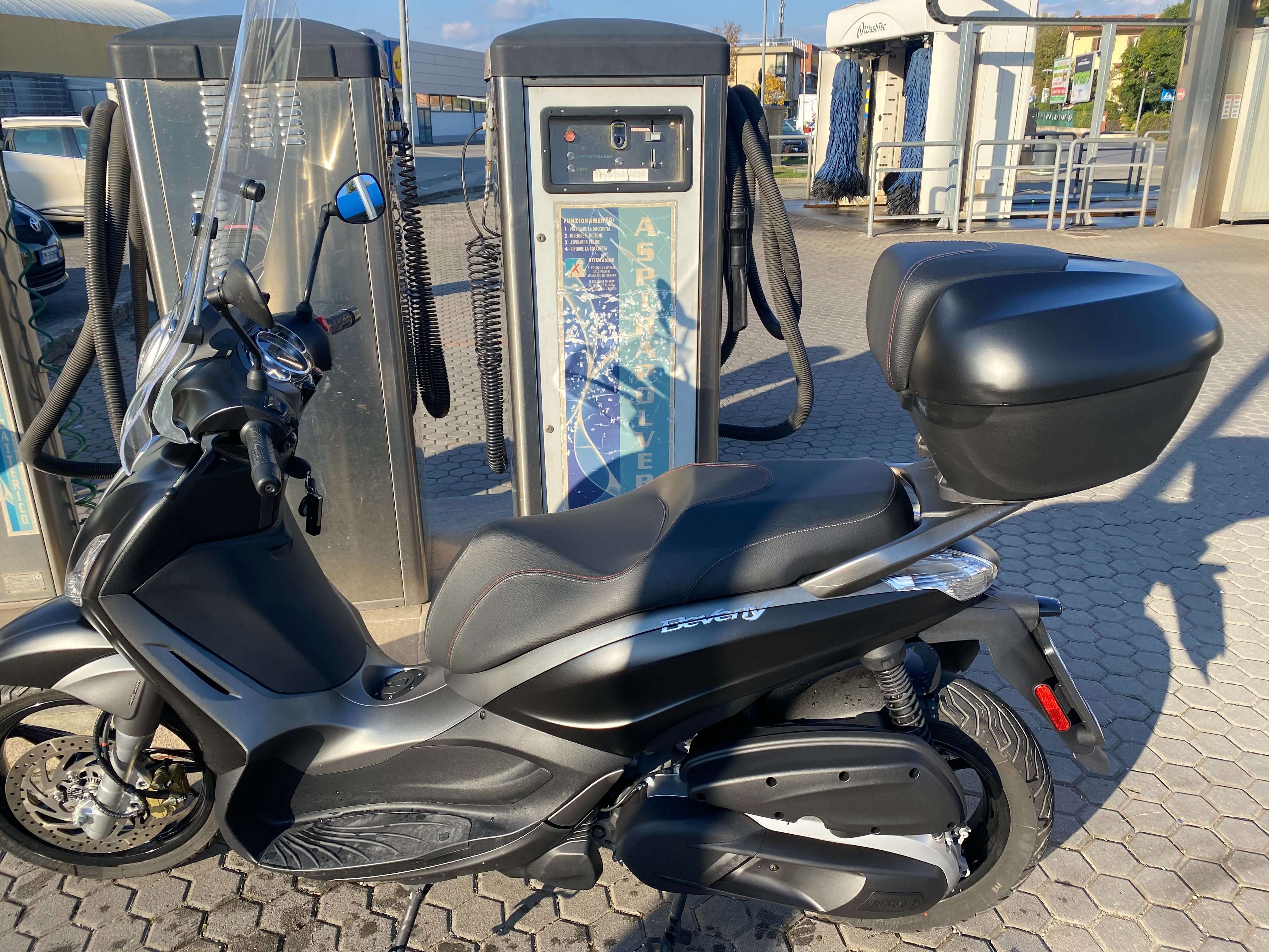 Piaggio Beverly 350Sport Touring