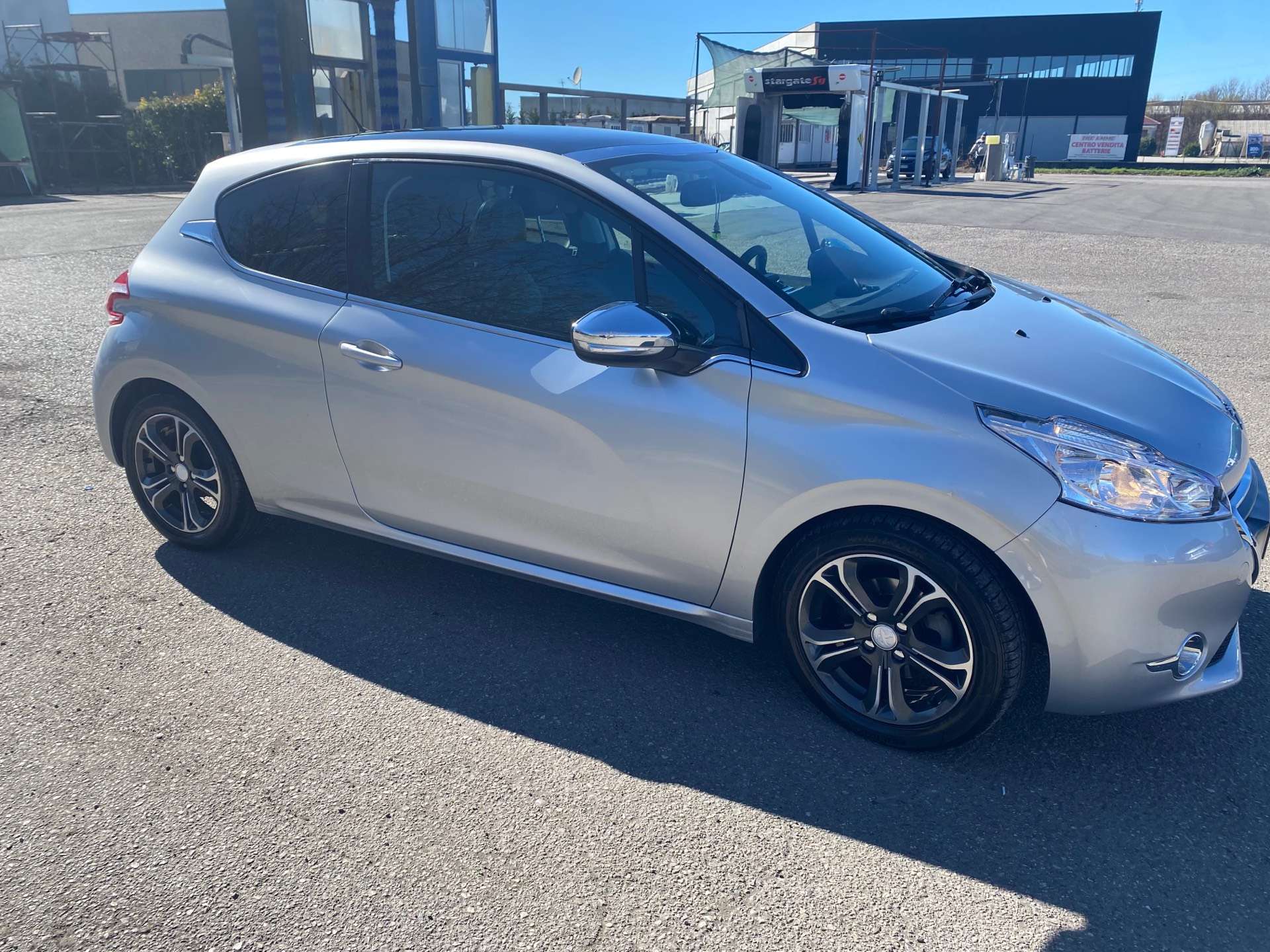 Peugeot 2083p 1.4 hdi 8v Allure