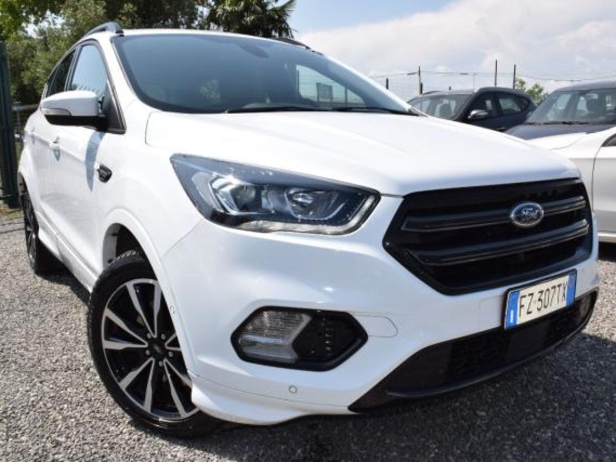 FORD Kuga 2ª serie FORD Kuga 4X4 - 2.0 TDCI 150CV SS 4WD AUTOMATICA Powershift ST-Line - NAVI - PELLE/ALCANTARA - CRUISE - BT - SENSORI