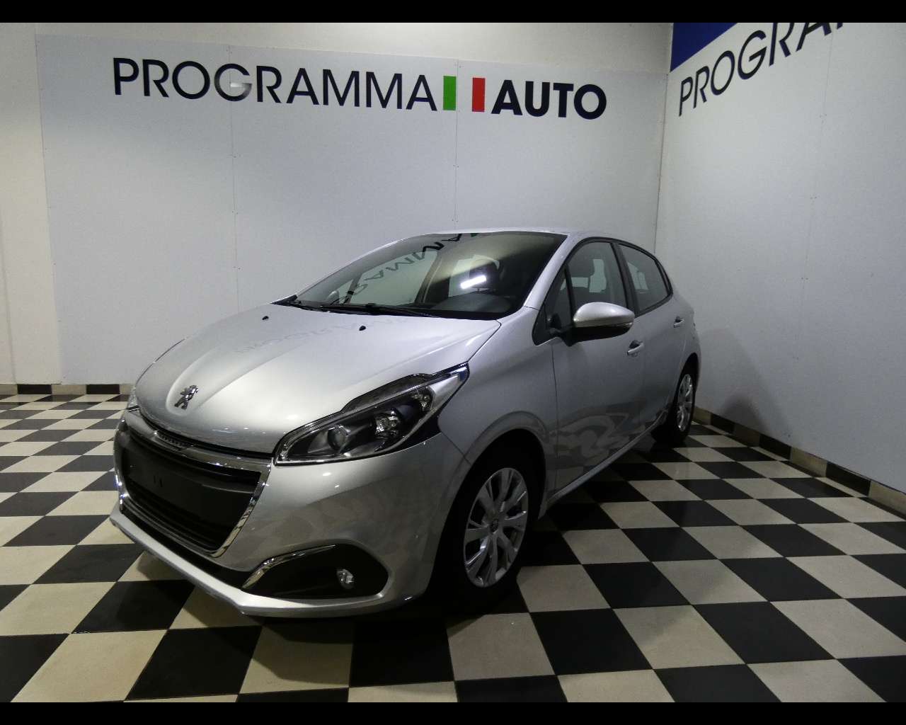 Peugeot 2085 Porte 1.6 BlueHDi Active