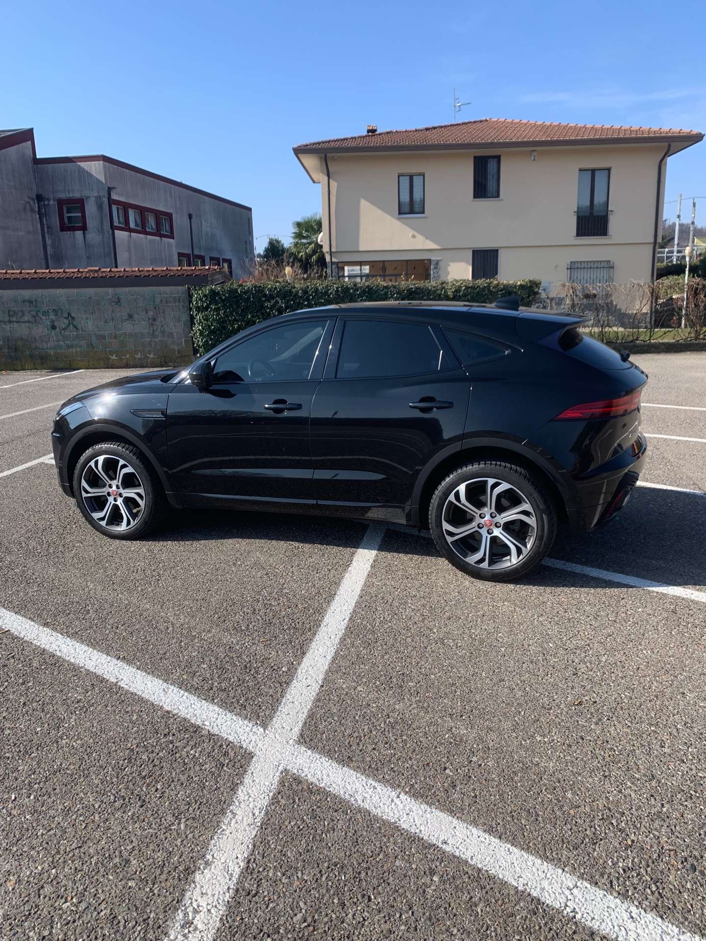 Jaguar E-Pace2.0d i4 R-Dynamic HSE awd 180cv auto