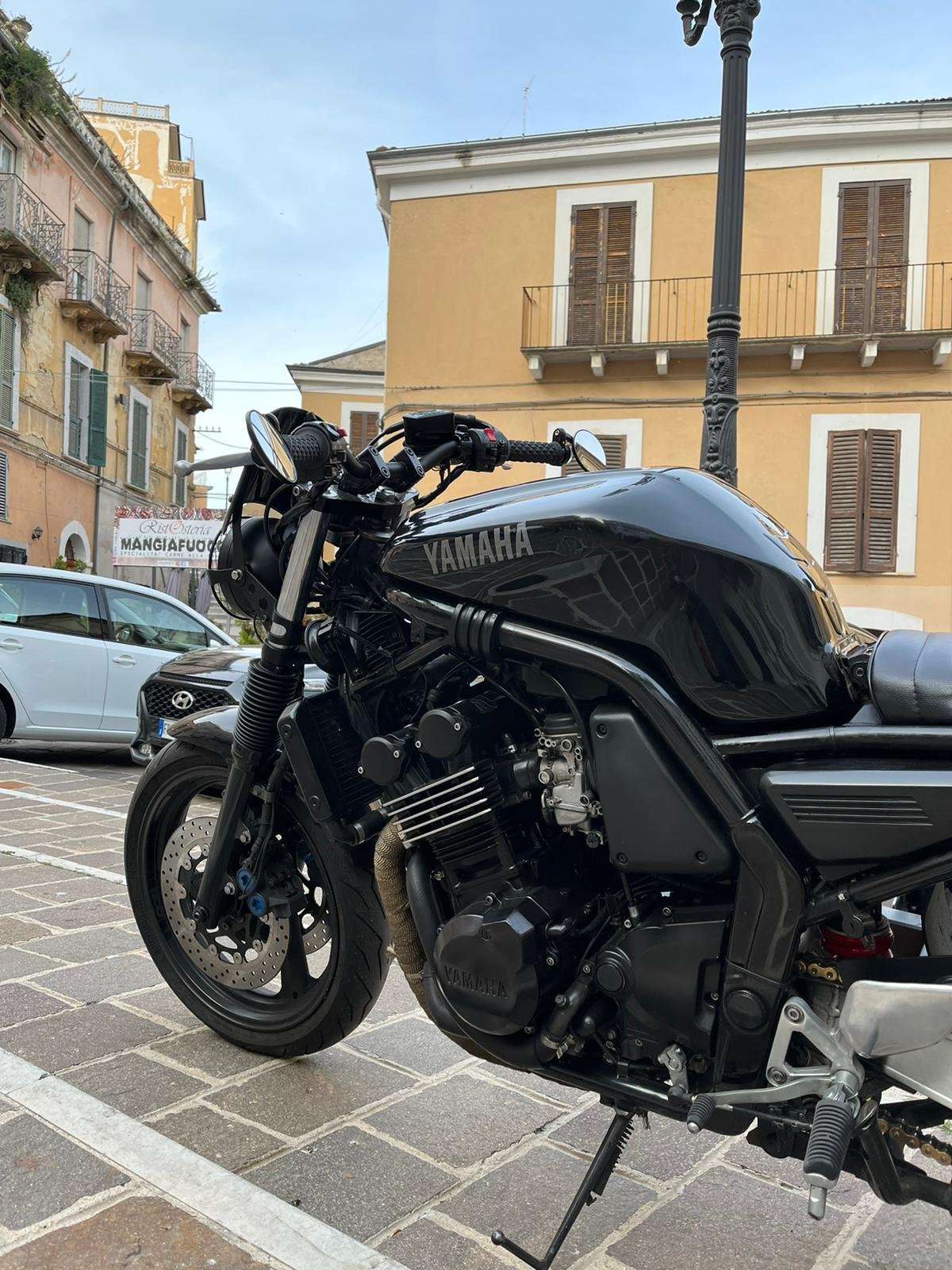 Yamaha FZ 6