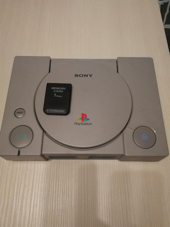 PLAYSTATION 1