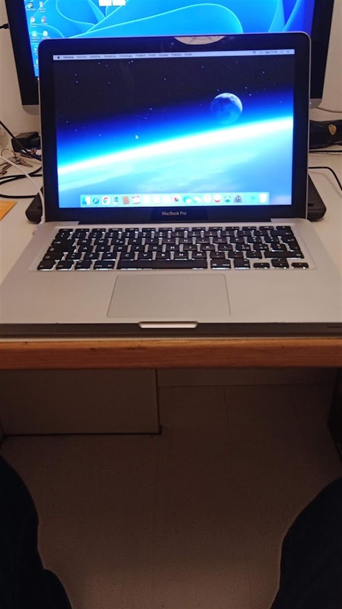 MACBOOK 13"